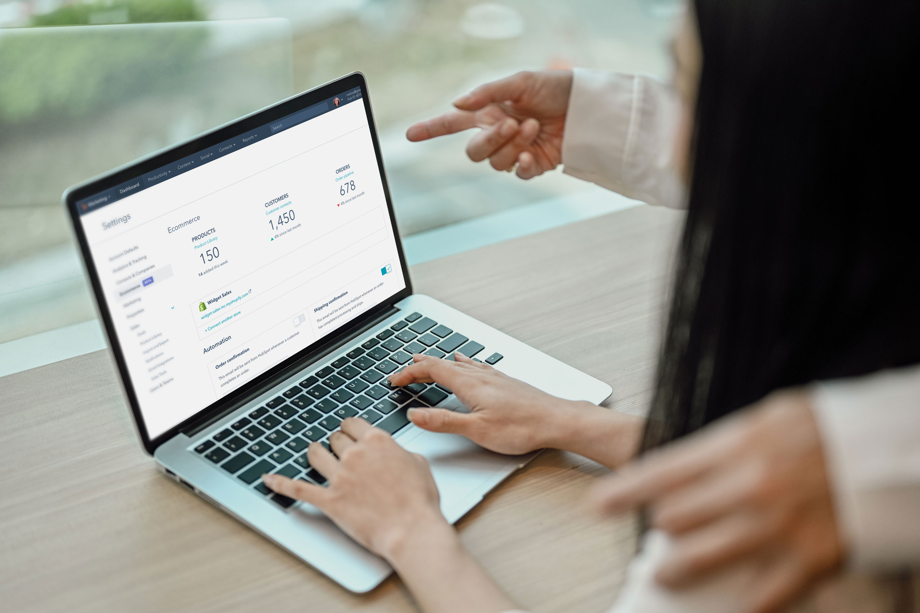 Step-by-Step Guide to HubSpot CRM Integration with Shopify